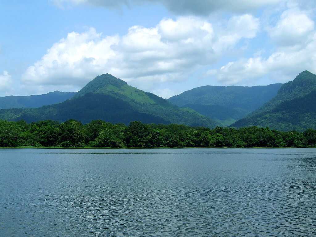 Exploring Lake Izabal & Castillo de San Felipe | LAC Geo